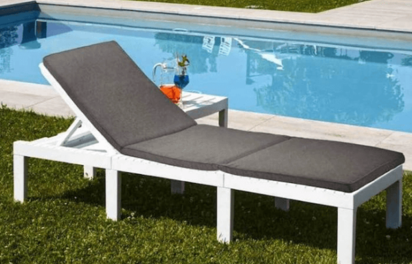 Cómo elegir una tumbona para tu terraza o jardín
